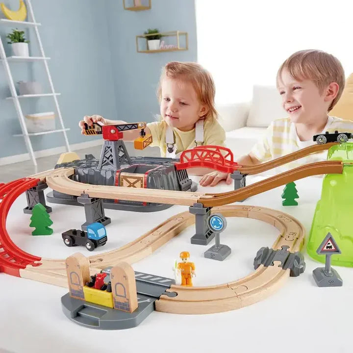 Rail Bucket Builder Set – CLUBHOUSE kid & craft