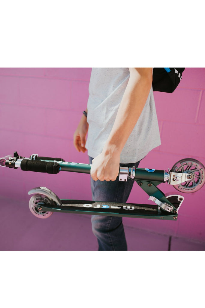 Micro Sprite LED Scooter – CLUBHOUSE kid & craft